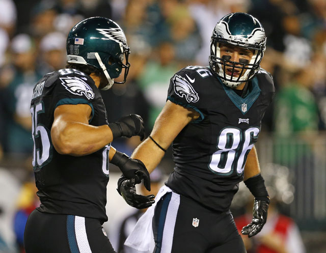 WATCH: Zach Ertz Diving Touchdown Catch for Eagles