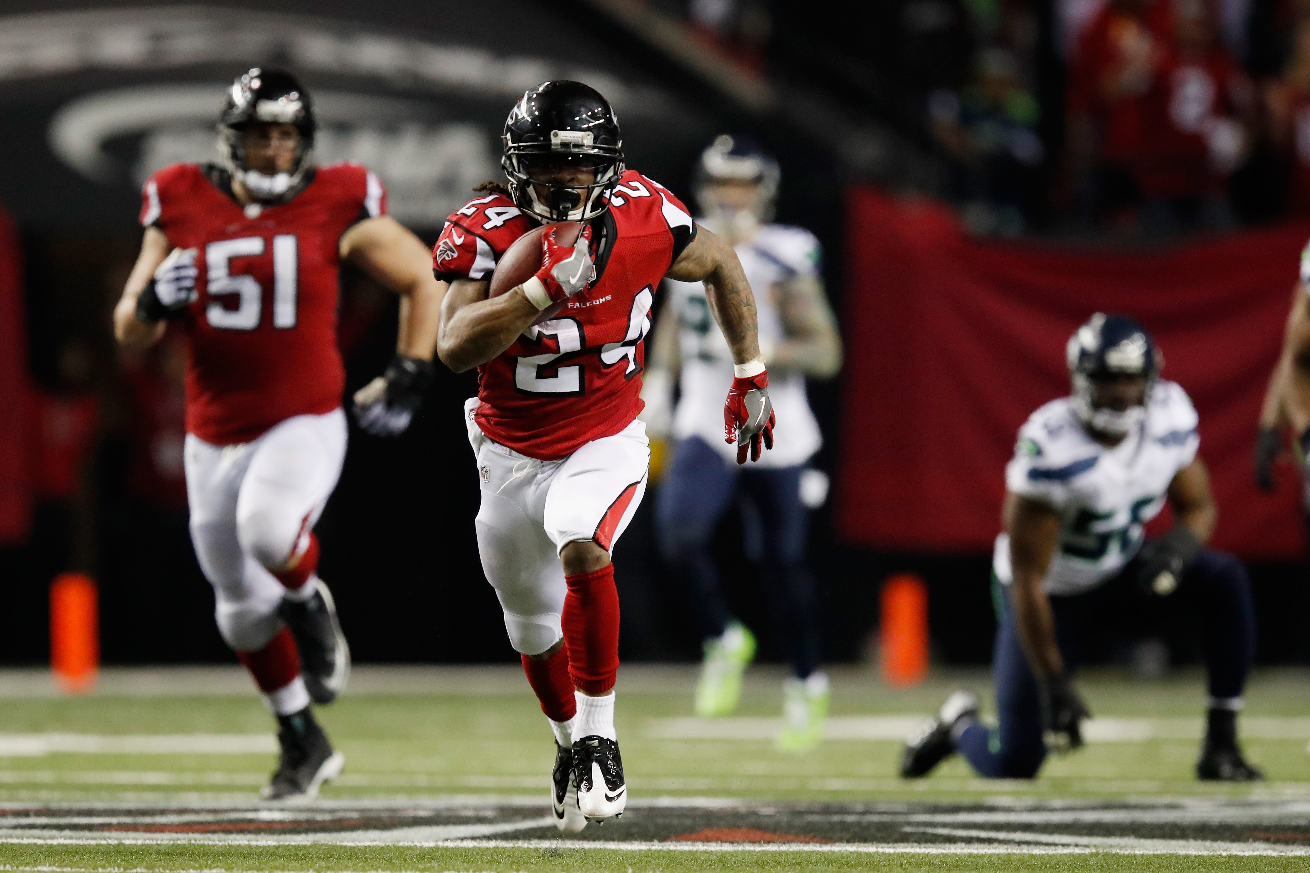 Patriots vs. Falcons: Bold Predictions for Super Bowl 51 | Heavy.com