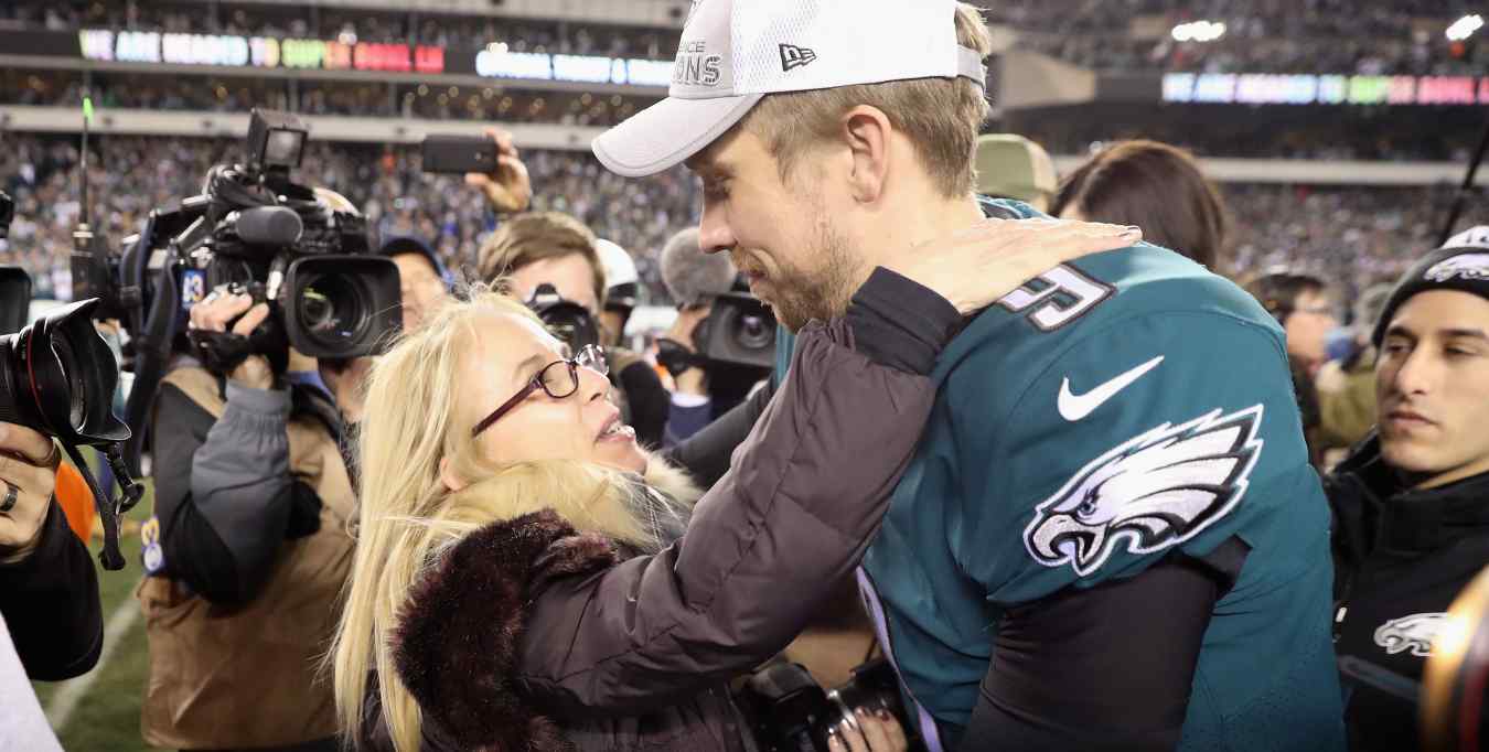 Larry & Melissa Foles, Nick's Parents: 5 Fast Facts You Need to Know