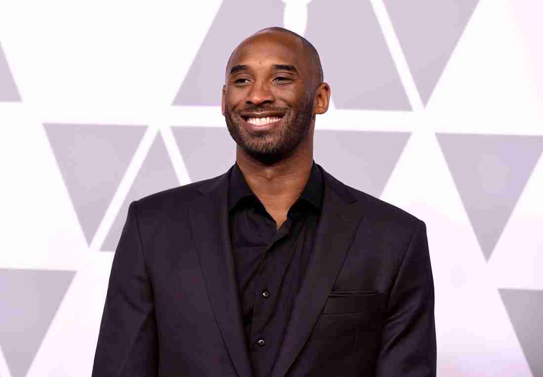 Lakers Legend Kobe Bryant Coaching Youth Basketball Team