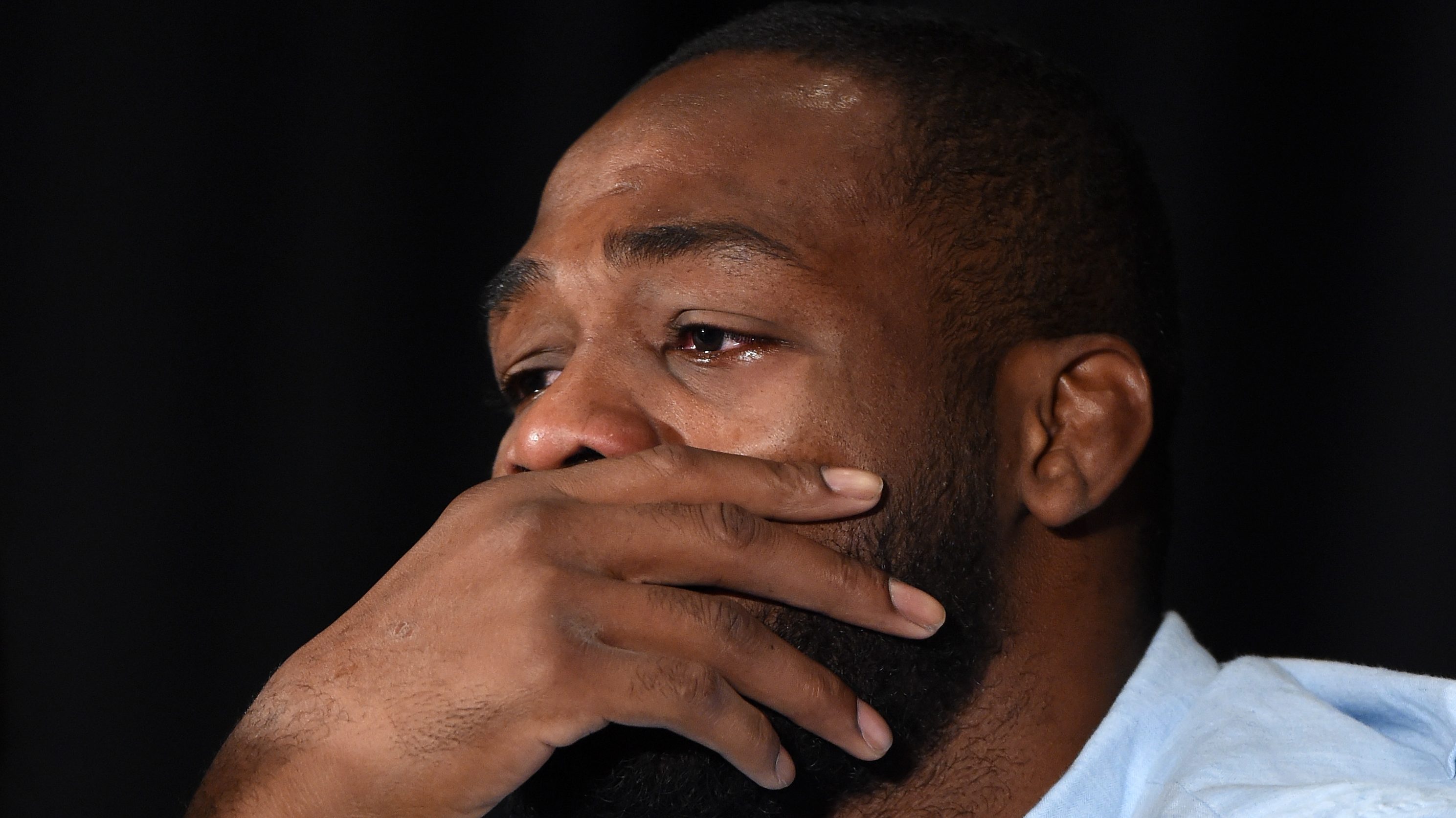 UFC Champ Jon Jones Shares Private Message [LOOK]