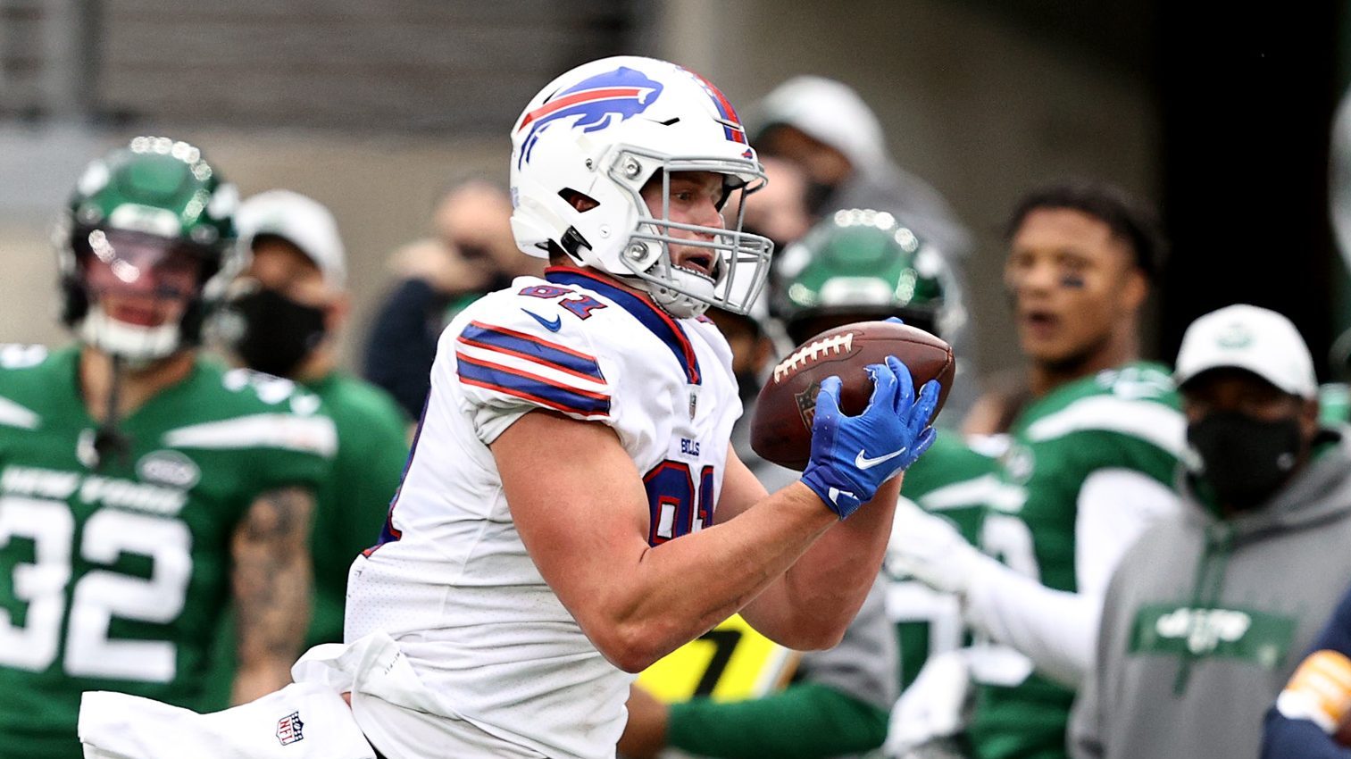 Tyler Kroft Avoids COVID Exposure Due to Birth of Daughter