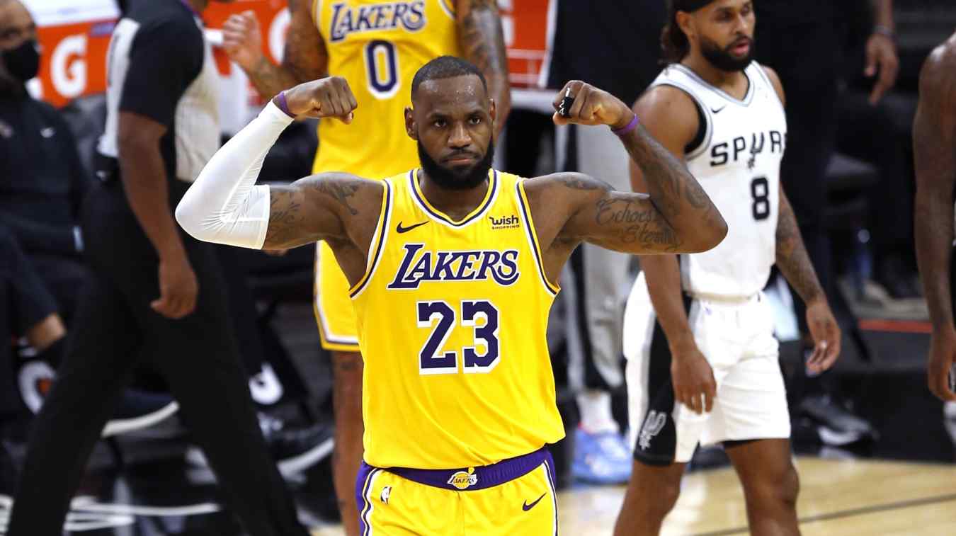 Dominant Stat Could Push LeBron James Into Defensive Award Contention