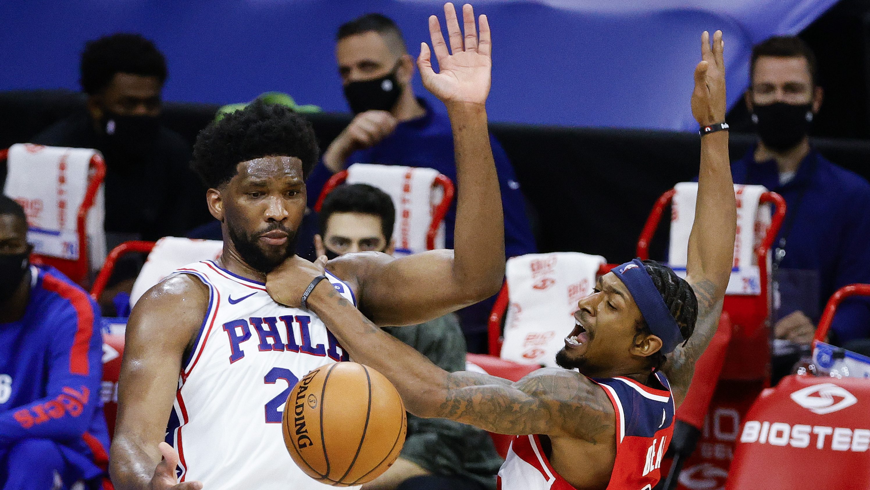 Sixers' Joel Embiid Trolled by Wizards Star in Game 1 Win [WATCH]