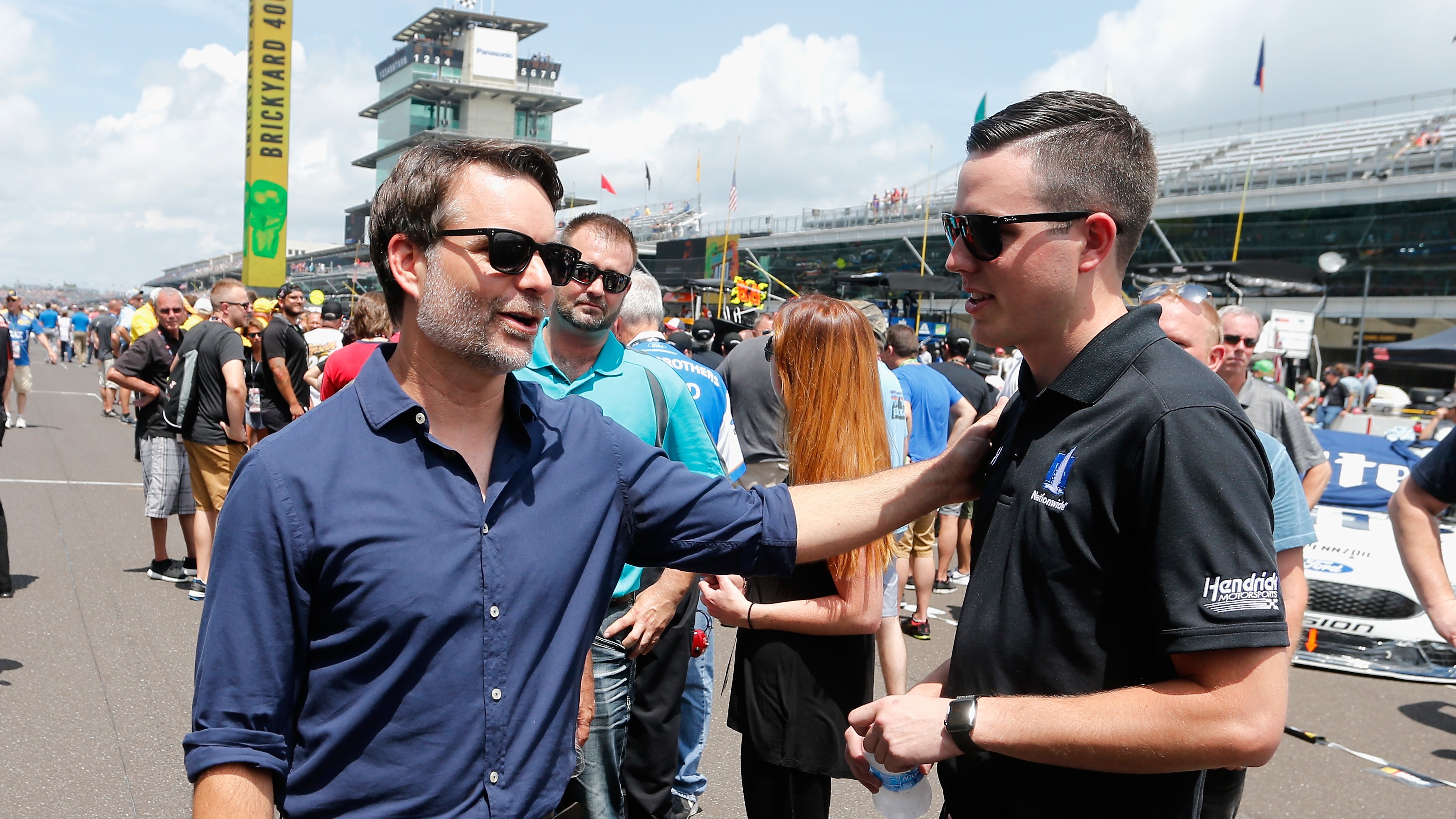 Dale Earnhardt Jr. & Jeff Gordon Face Off in Contest