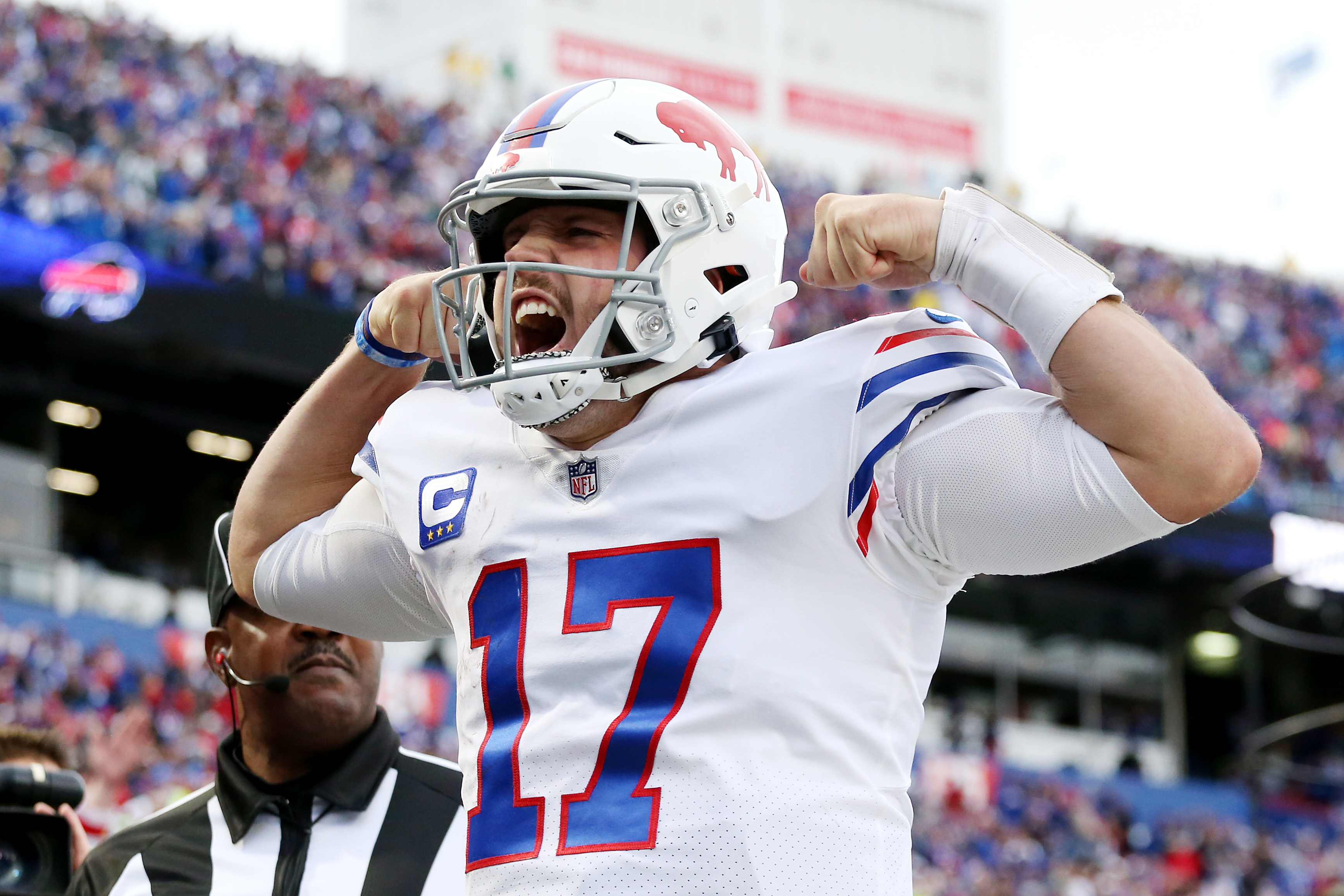Bills: Josh Allen's Taunting Wave to Dolphins DE Goes Viral