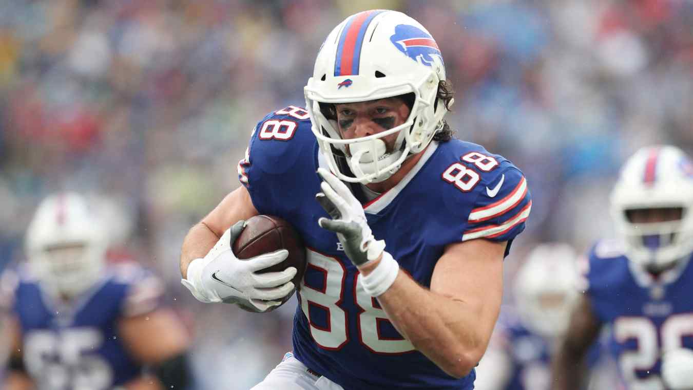 Bills TE Under Fire For Missed Chances in Patriots Loss