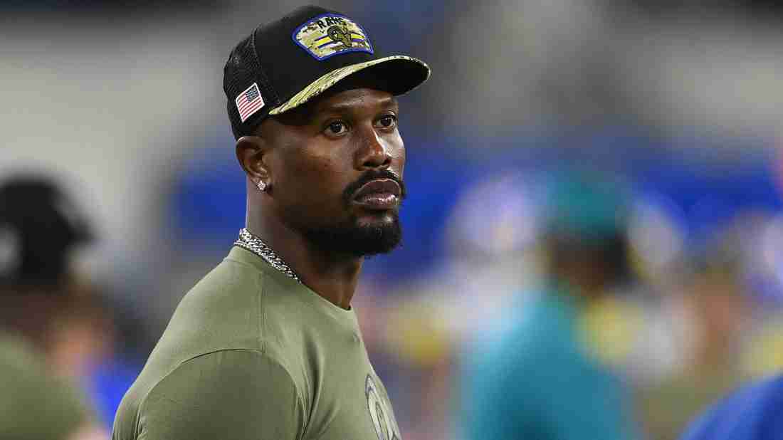 Von Miller Teases a Return to the Broncos
