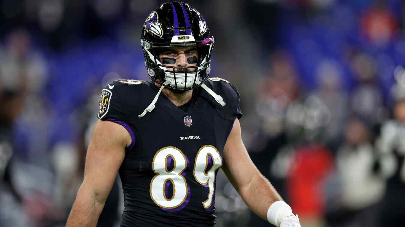 Ravens' Mark Andrews Goes Viral in Unexpected Sideline Video
