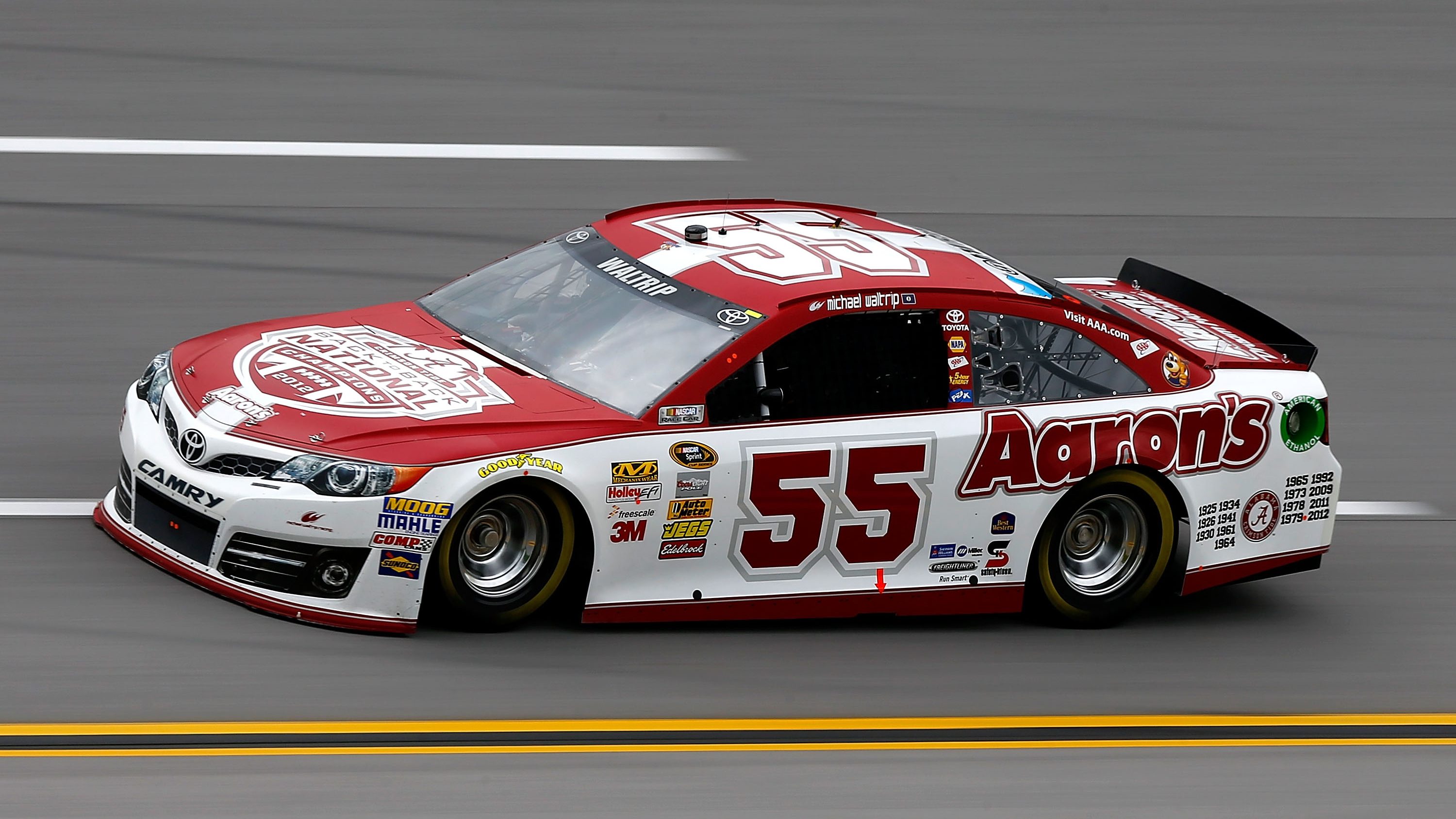 Alabama Inks Groundbreaking Sponsorship With NASCAR