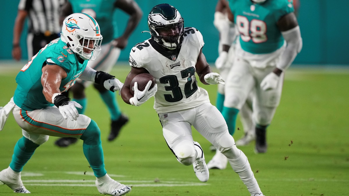 Steelers Add Ex-Eagles Running Back Jason Huntley