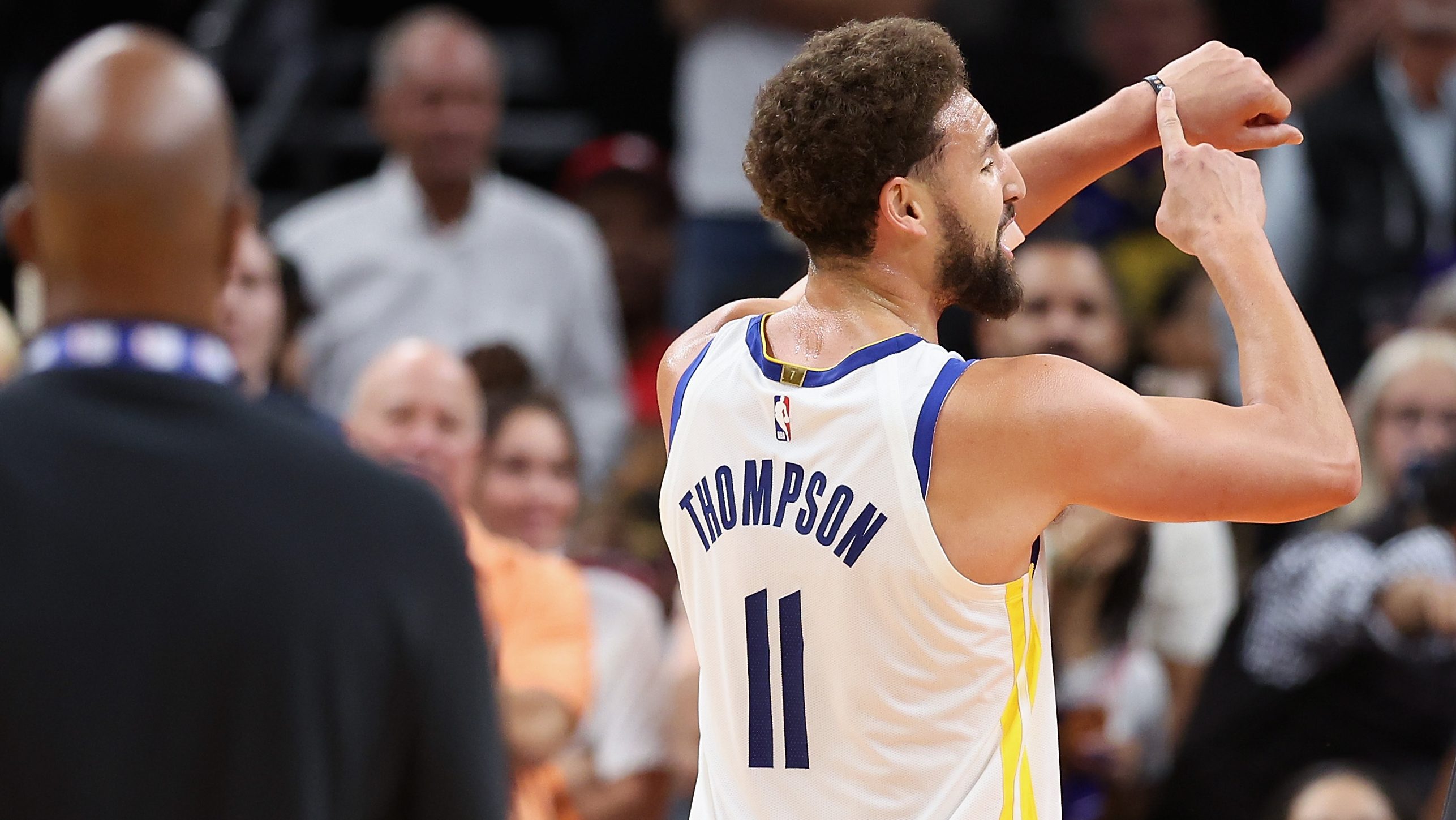Warrior Klay Thompson Taunts Suns After 1st Ever Ejection