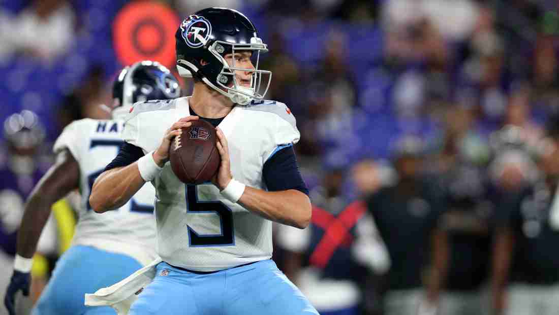 Falcons Sign Surprising QB Help Ahead of Week 15