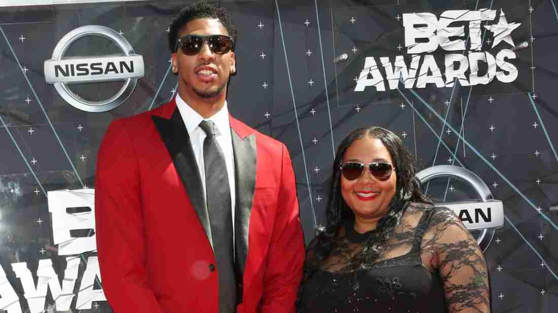 Anthony Davis' Parents & Family: 5 Fast Facts You Need to Know