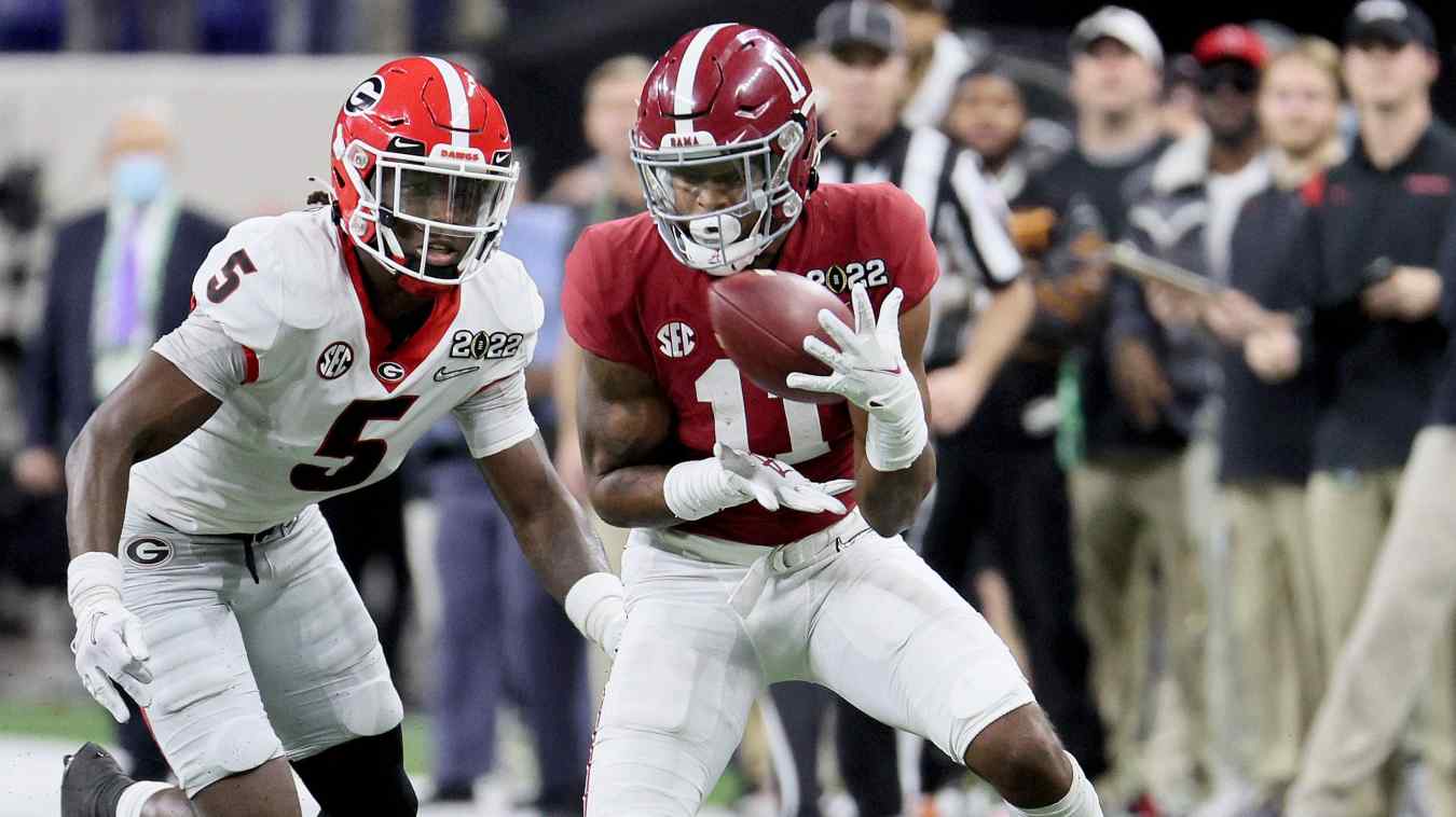 2025 Wideout Recruit: Alabama is 'The Standard of College Football'