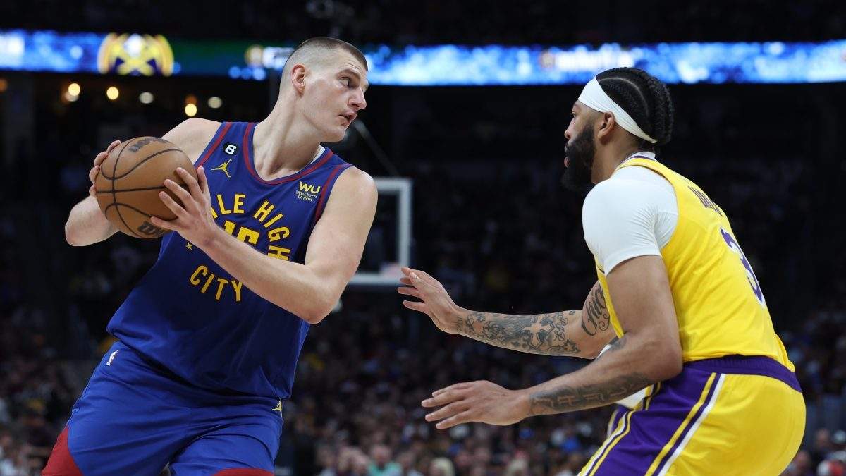 Lakers' Anthony Davis Delivers Message on Nikola Jokic After Nuggets ...