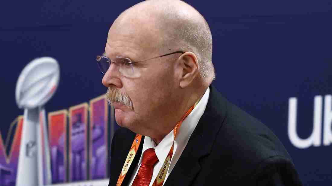 Super Bowl: Andy Reid's Pregame Outfit Honors Chiefs Legend