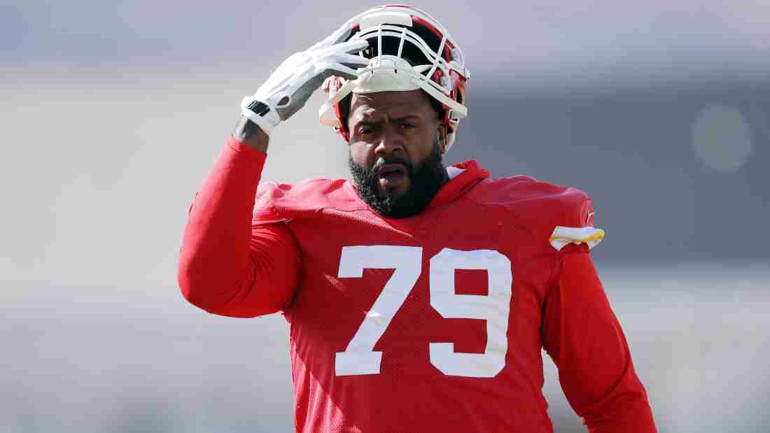 Insider Drops 1-Word Reason Ex-Chiefs Starter Remains Unsigned
