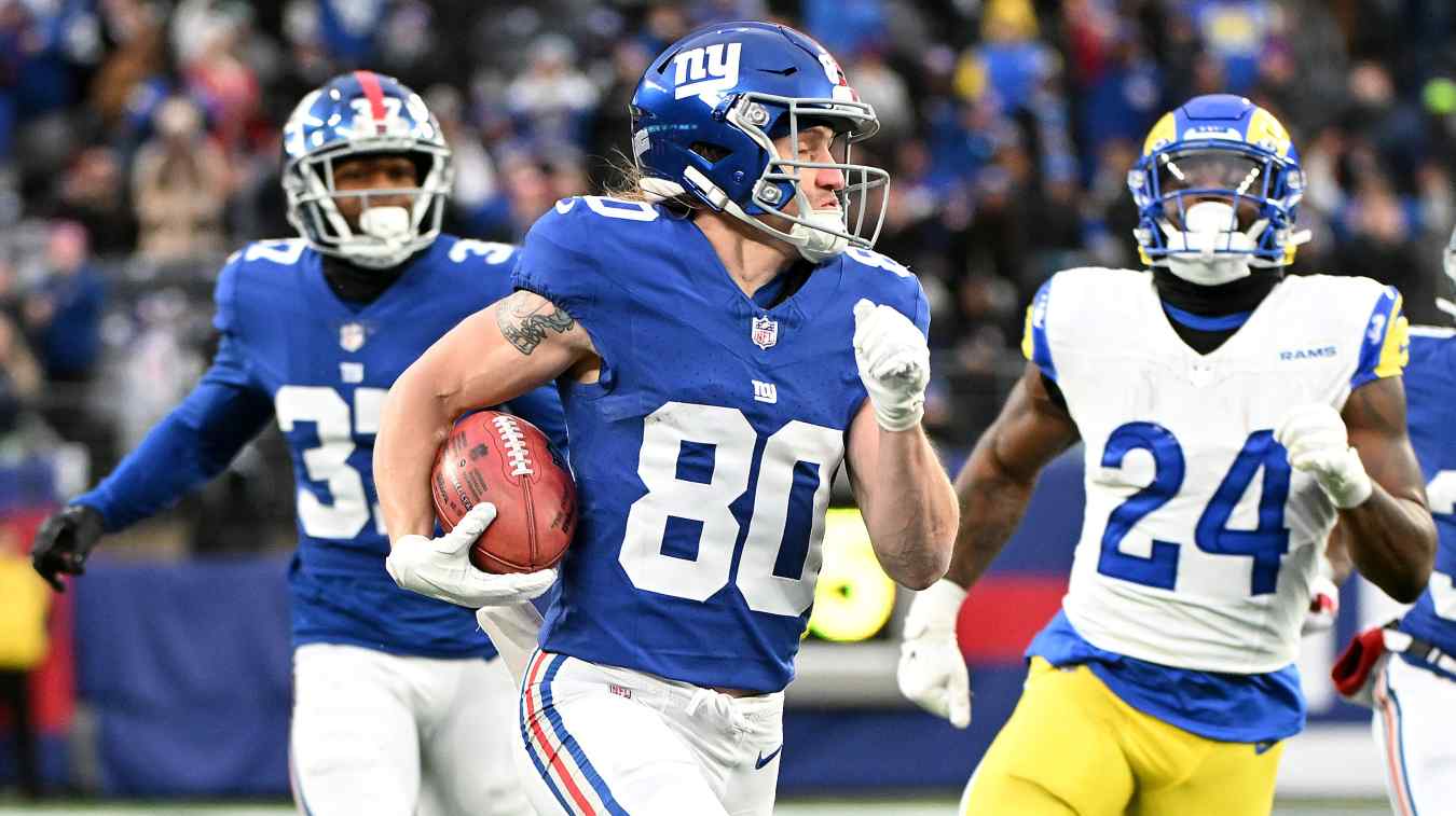Giants WR Kicks off Roster Push With Strong Start at OTAs: Report