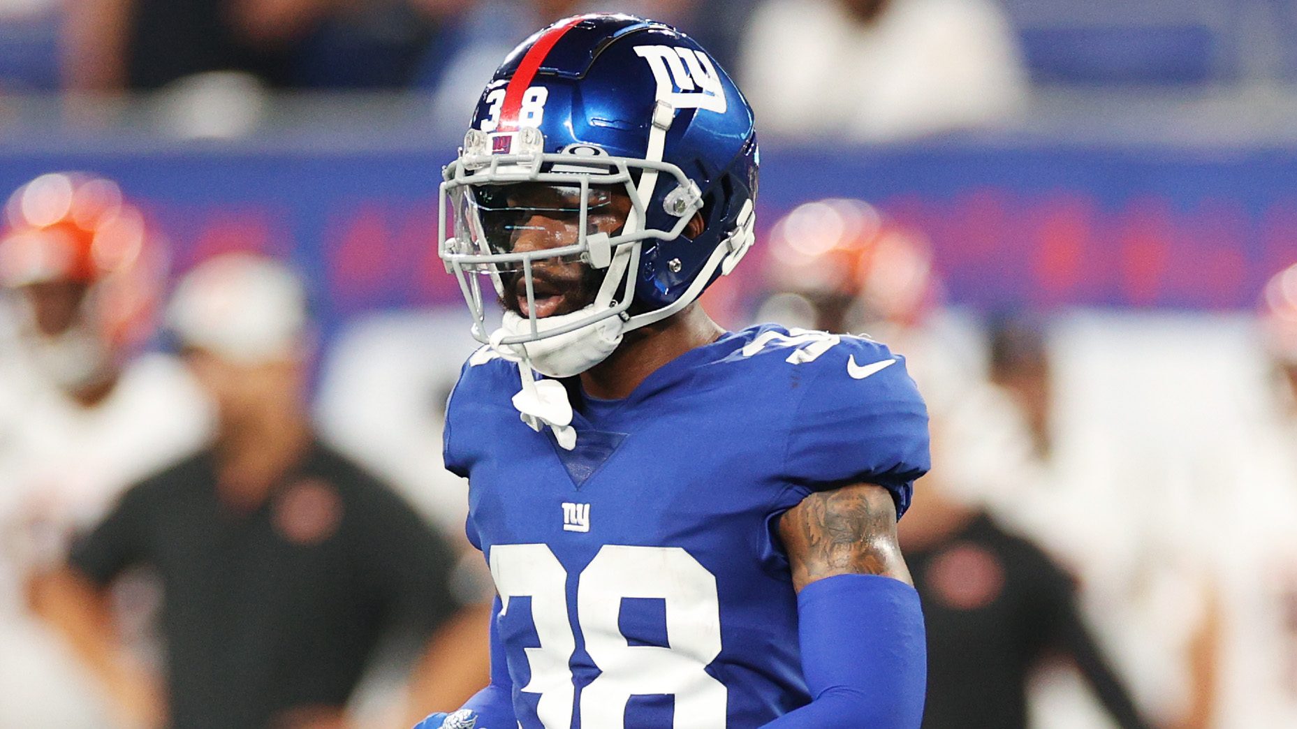 Steelers Work out 2 Free Agent CBs After Waiving WR: Report