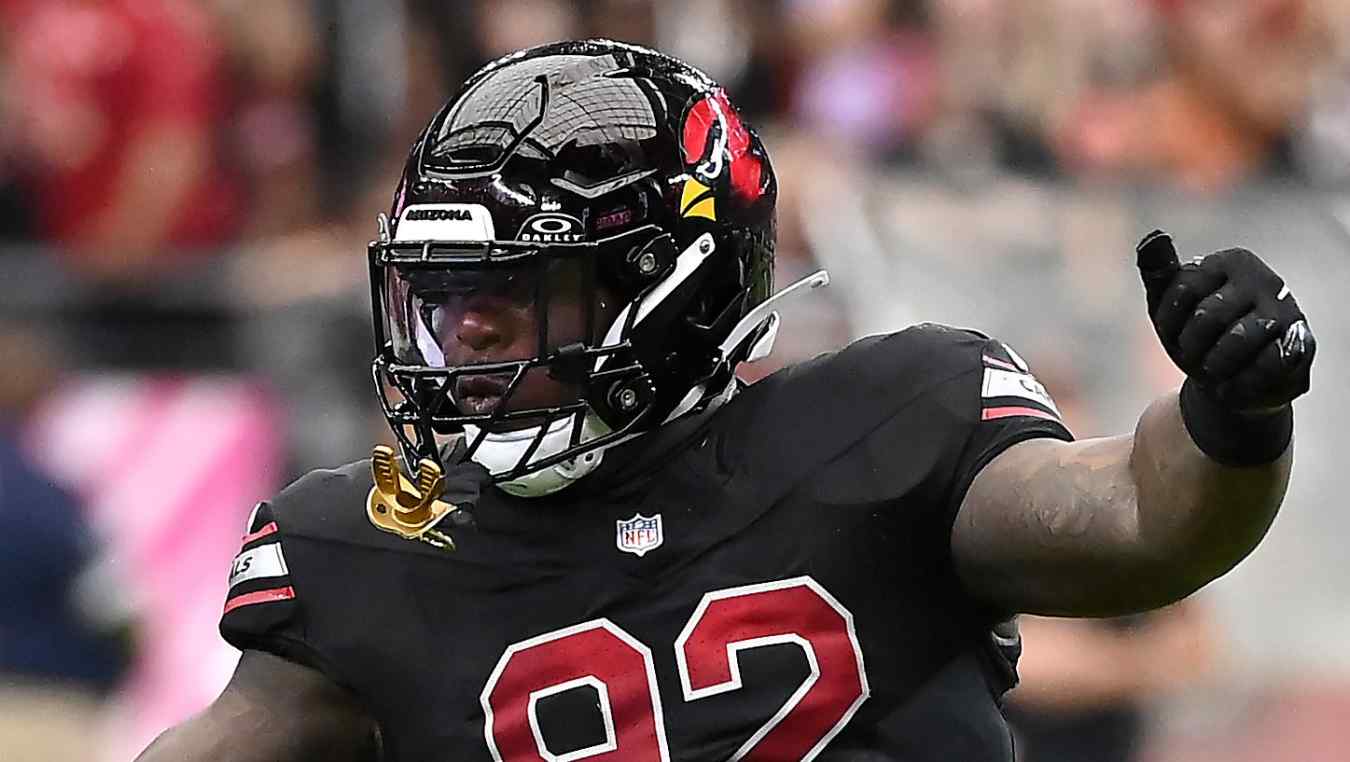 Cowboys Sign Cardinals Ex-Starter Cut Before Season Finale