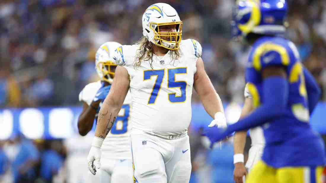 Bears Sign OL After Placing Bill Murray on Injured Reserve