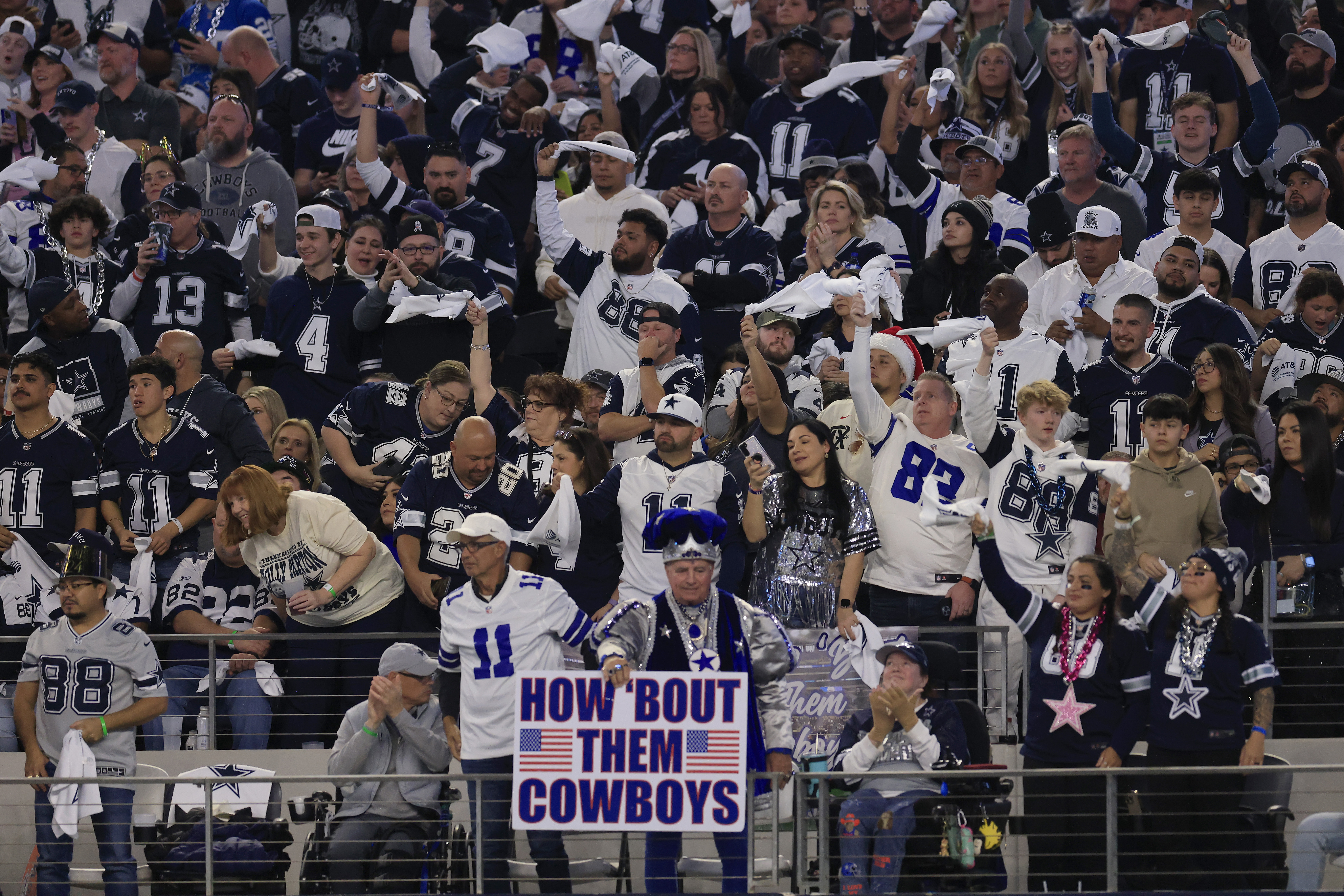 10 Rowdiest NFL Fan Bases, Ranked