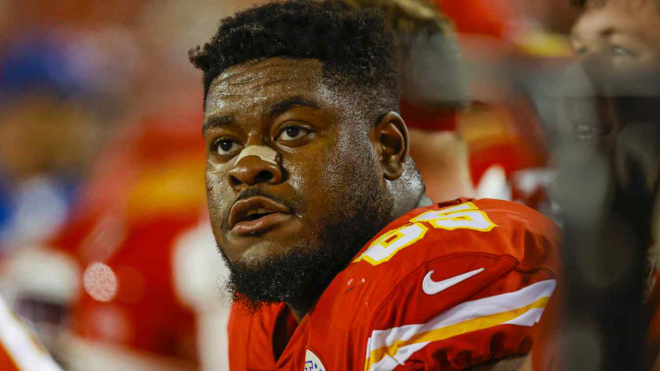 Eagles Could Sign Chiefs OL Trey Smith as Free Agent in 2025