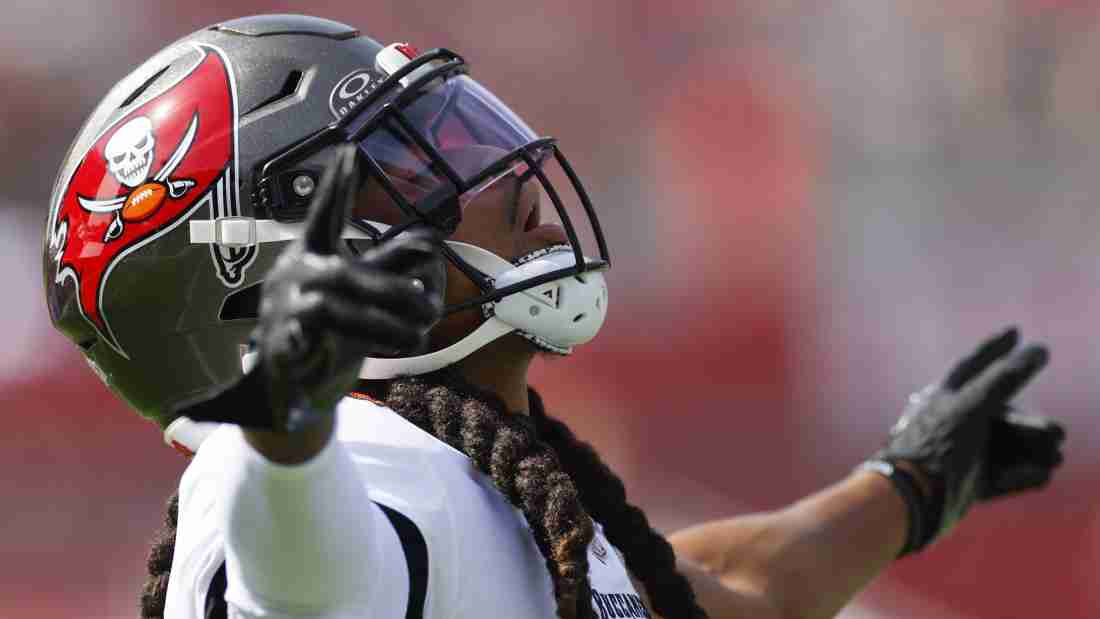 Buccaneers Sign Pair of Former Starting Safeties to Lift Secondary