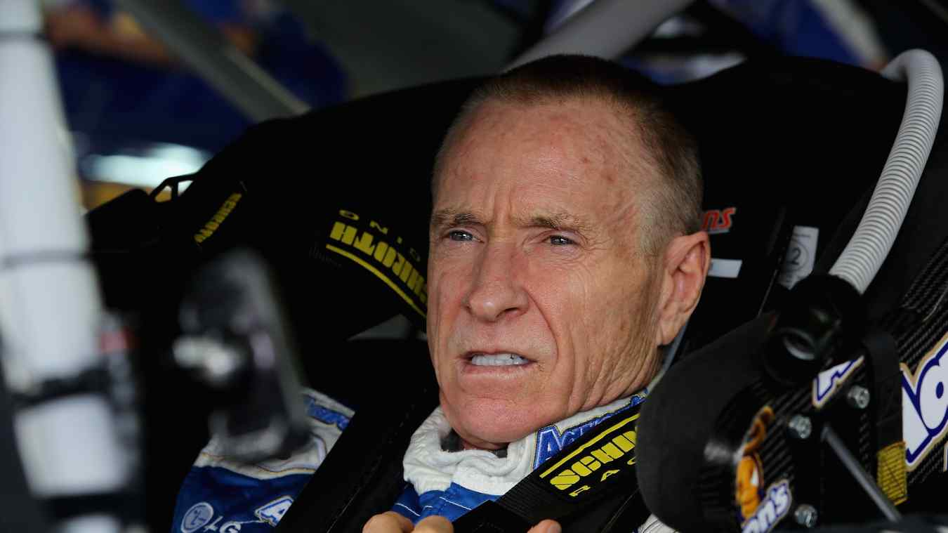 Mark Martin reflects on Dale Earnhardt’s legacy and lasting impact on NASCAR