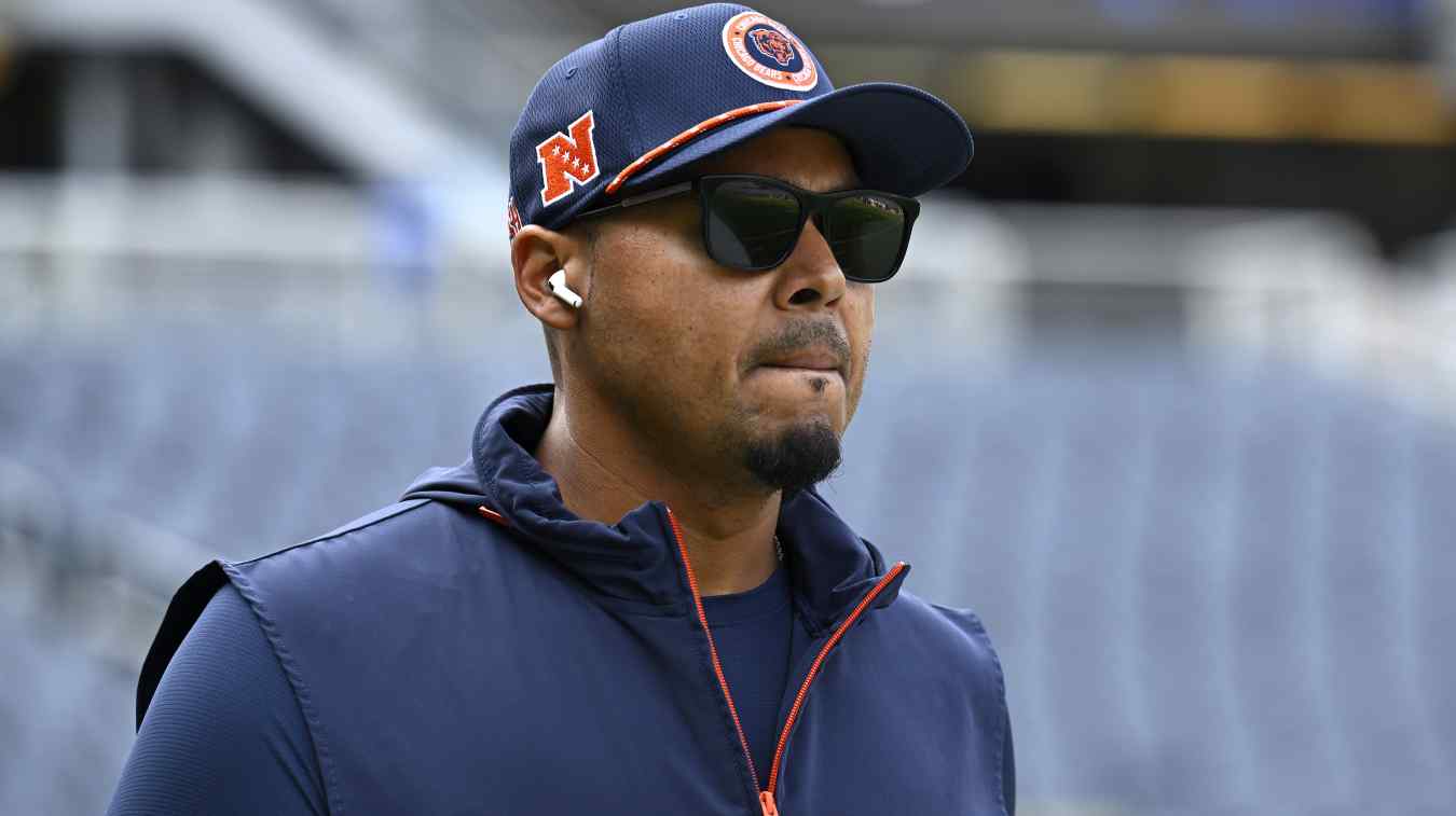 Bears Predicted to Cut Ties With Veteran TE Gerald Everett in 2025