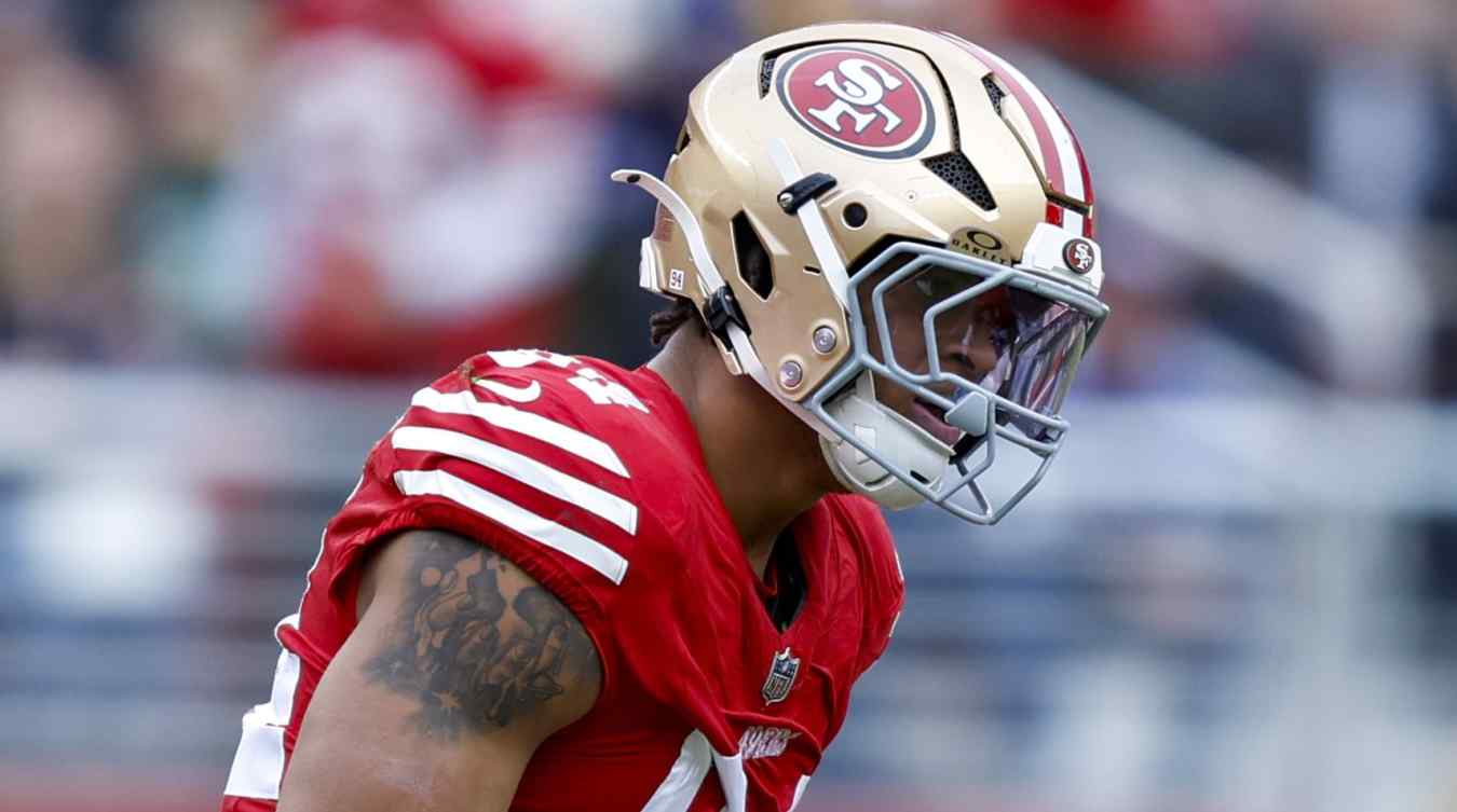 Bears Trade Pitch Sends 49ers 27-Year-Old Edge to Chicago