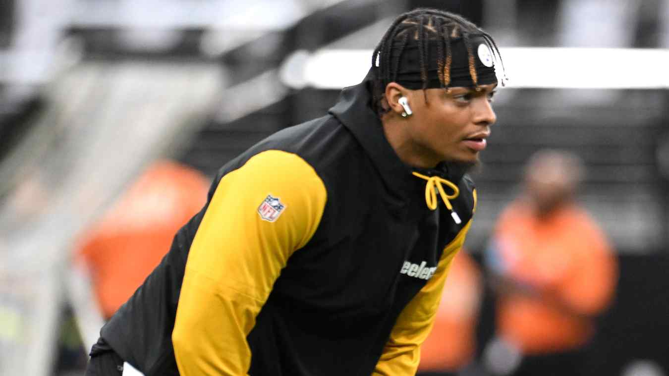 $40 Million Justin Fields Jets Signing Sparks WR Trade Rumors