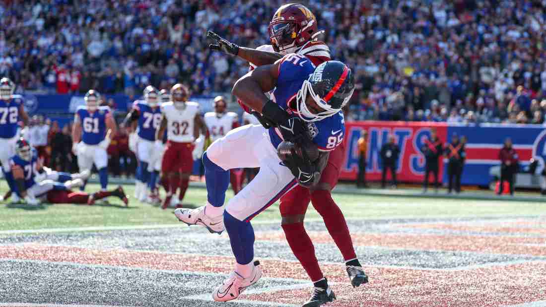 Giants Sign 'Respected' Niche Player and $10.2M Fan Favorite