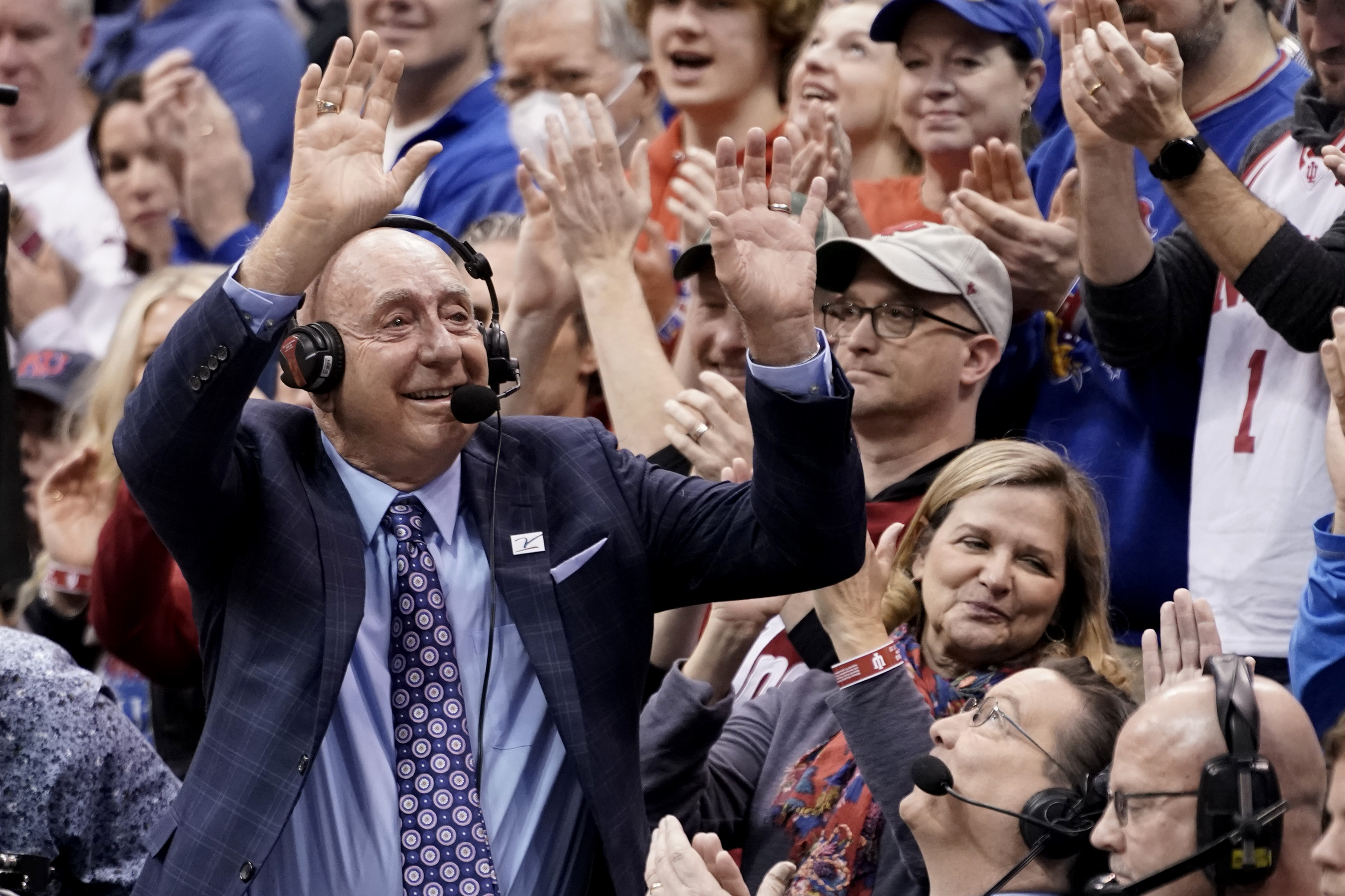 ESPN Broadcaster Dick Vitale Reveals He's Cancer Free