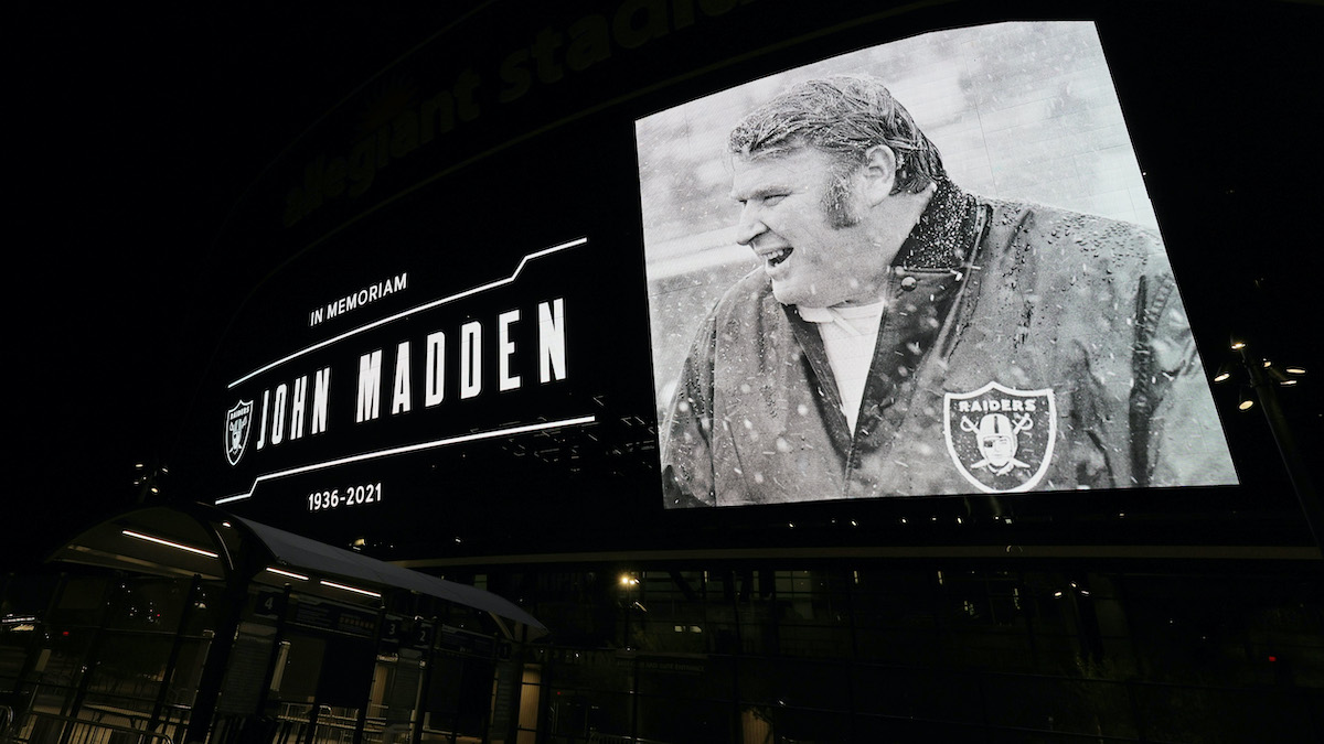 PHOTO: Previously Unseen Shot of Oscar-Winners as Legendary Raiders ...