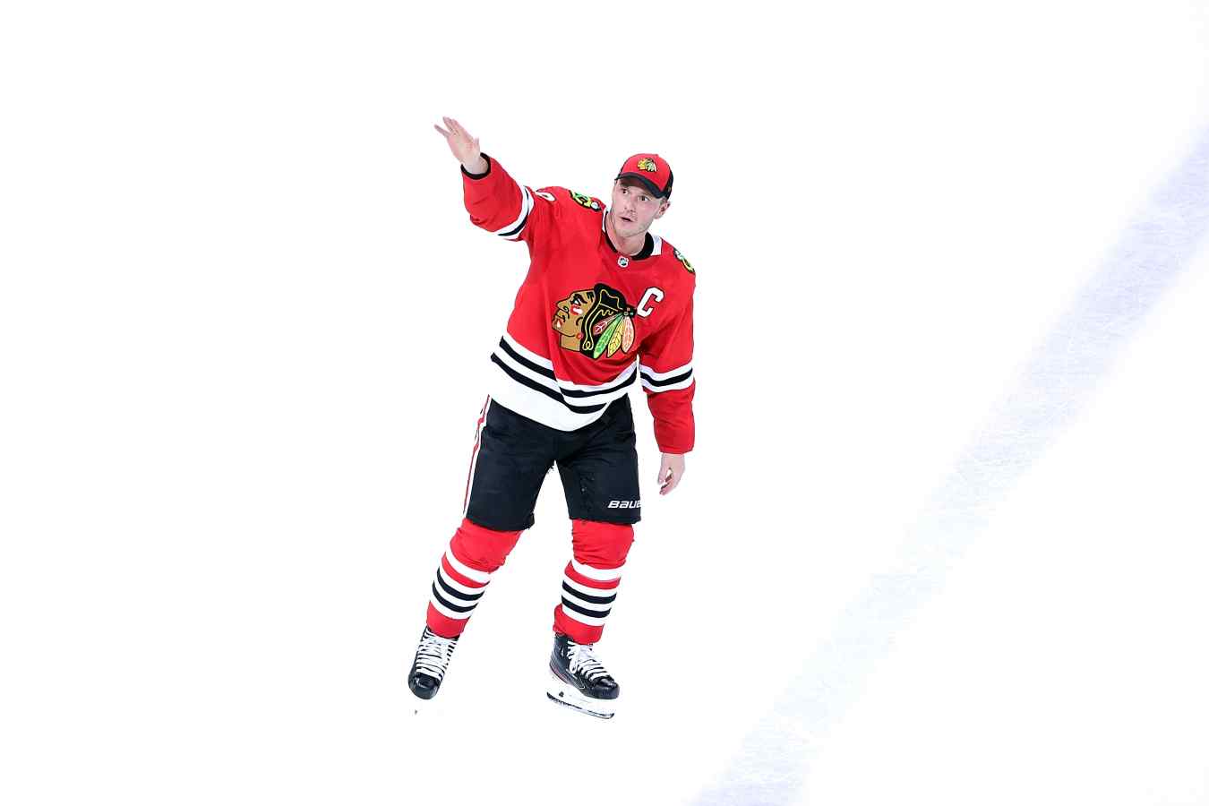 Longtime Blackhawks Captain Jonathan Toews Makes Major Announcement - HEAVY