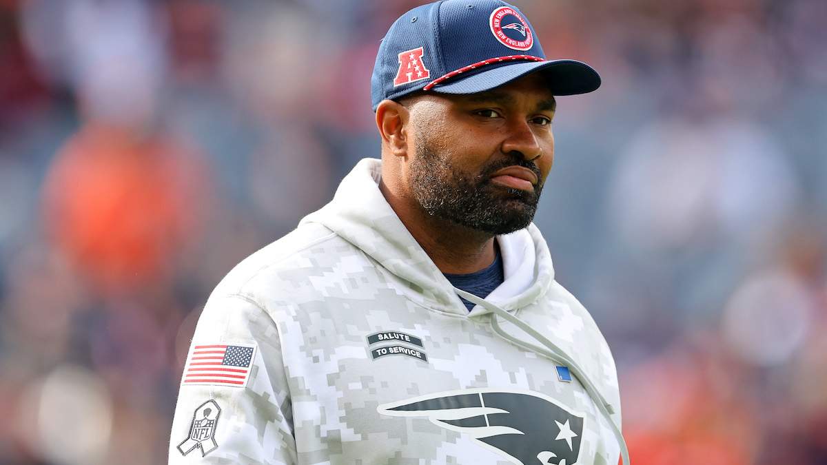 Patriots Predicted to Leave Pair of Wasted Jerod Mayo Draft Picks Off ...