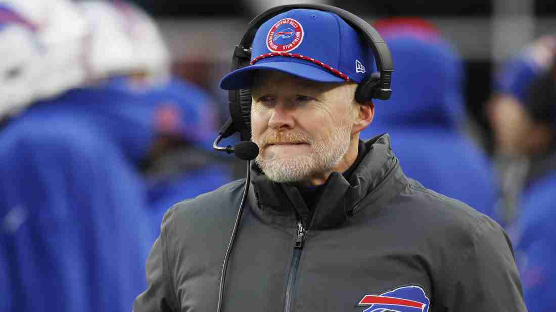 Bills Re-Sign Rookie After WR Suddenly Retires at Age 25
