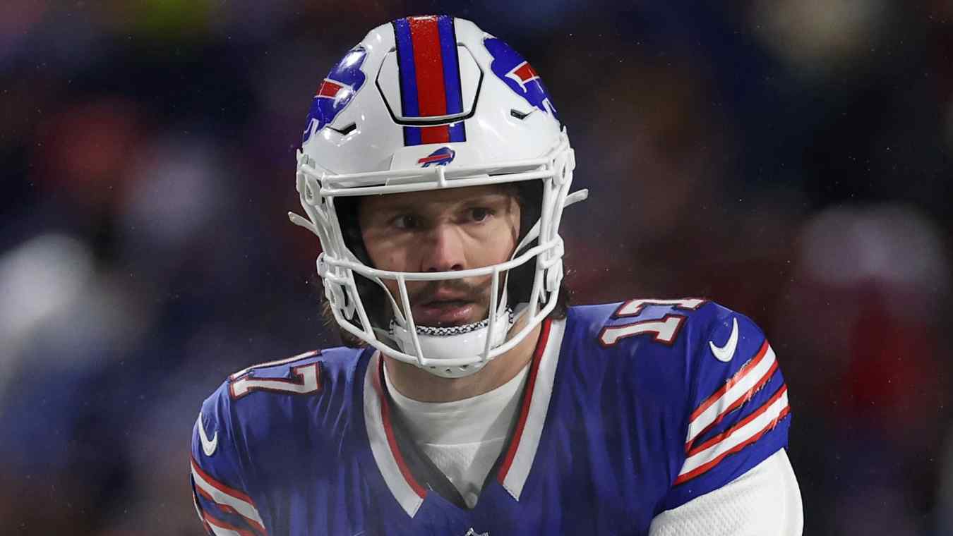 Josh Allen excita a los fanáticos de los Bills con un nuevo look para ...