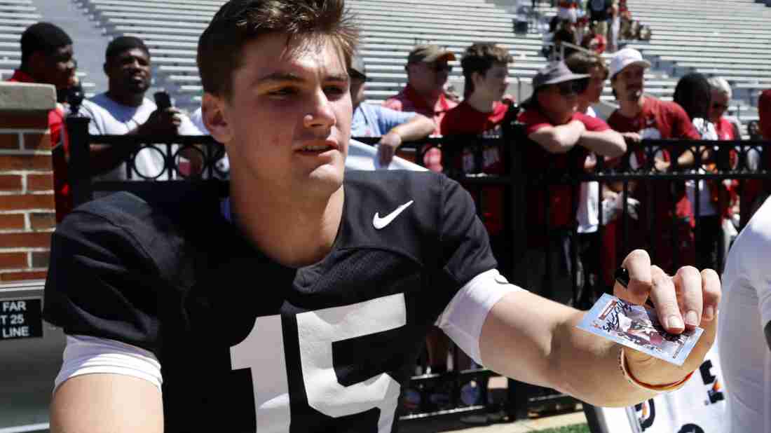 Alabama QB Ty Simpson 'Just Has To Be Mac Jones', Expert Says - HEAVY