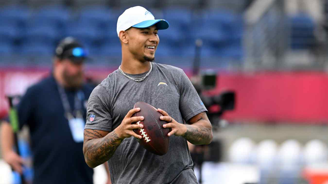 Chargers $2 Million Quarterback Signing Shares Goals For Season