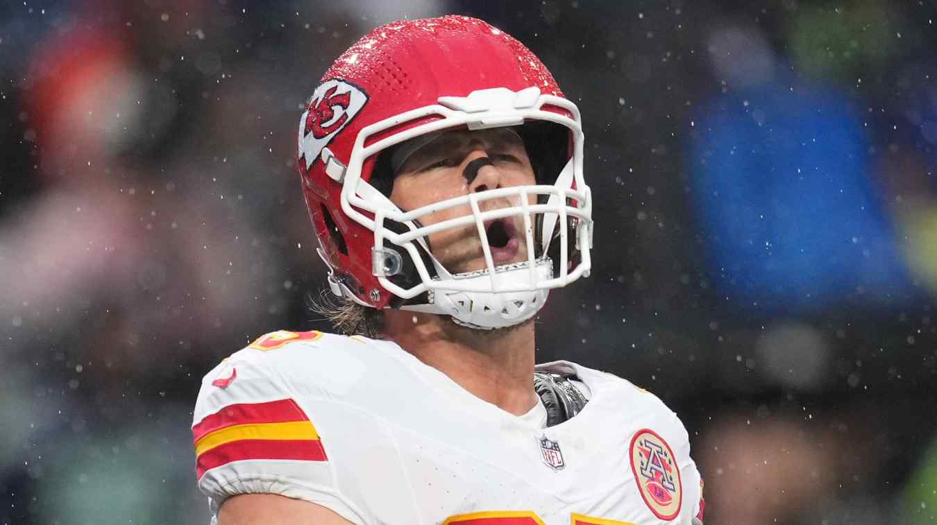 Chiefs Sign Former Packers Starting Tight End To Active Roster