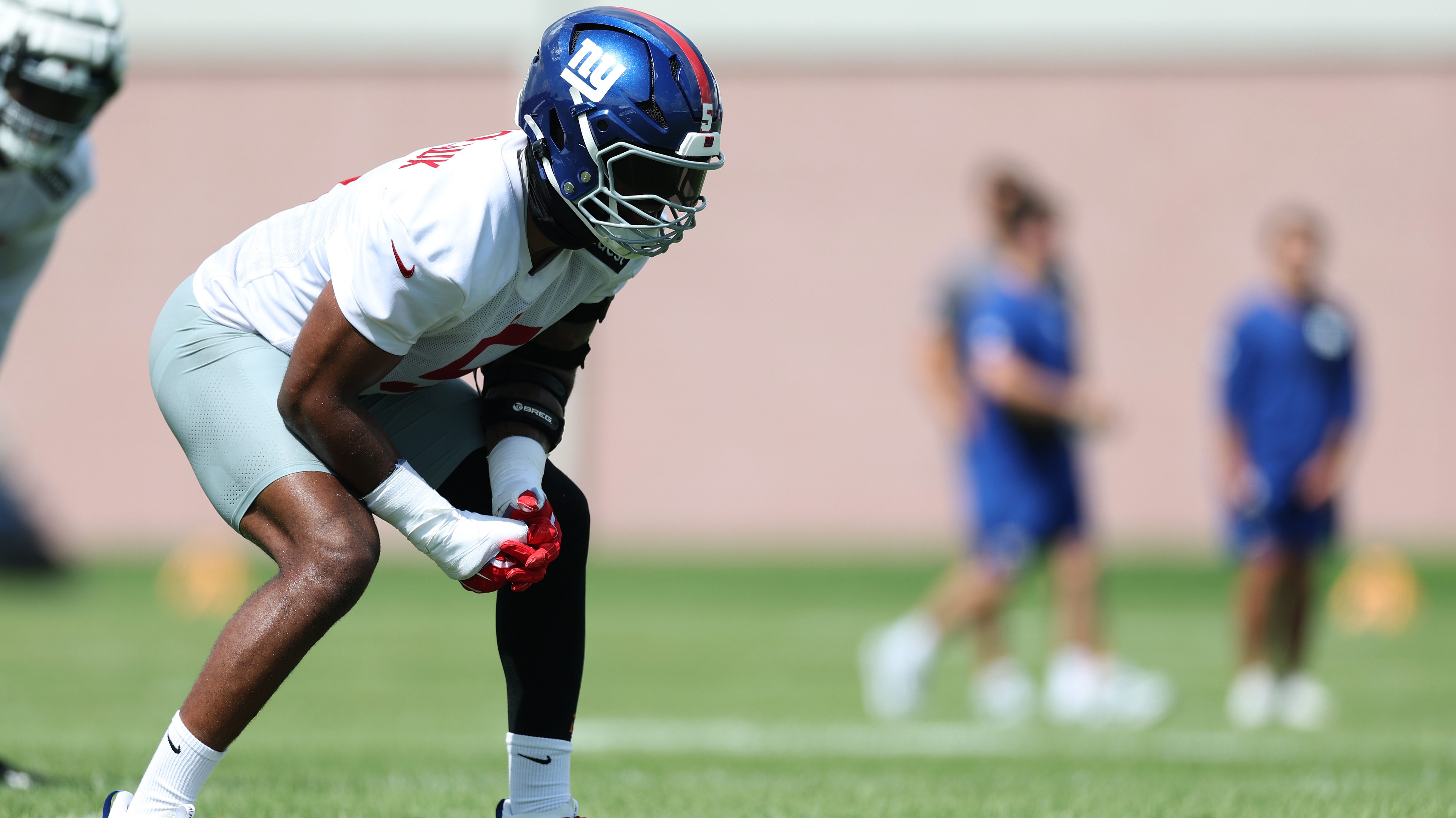 Giants Urged to Trade Kayvon Thibodeaux to the Bears