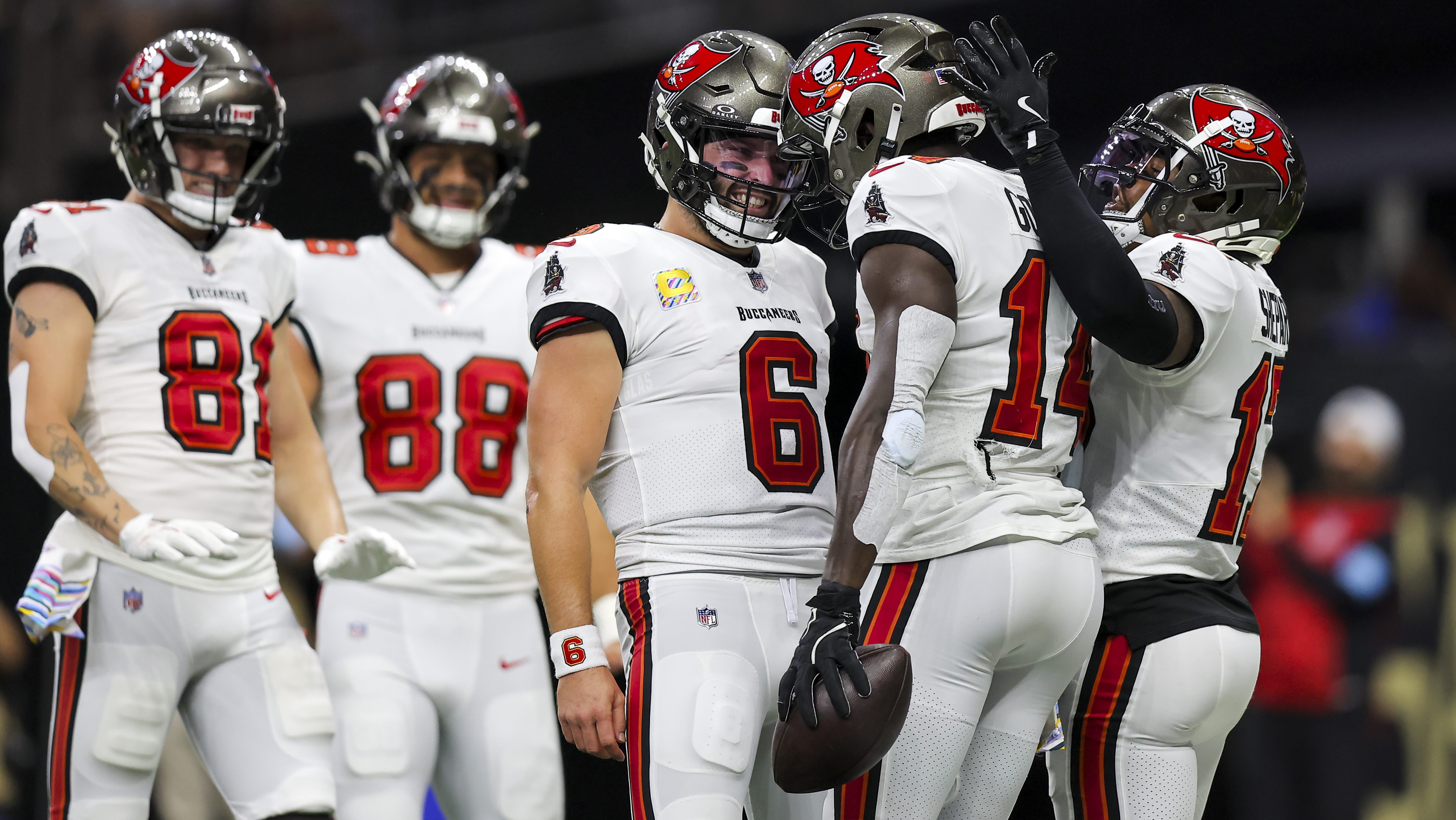 Buccaneers Will Have Pro Bowl Trio Against Eagles In Week 4