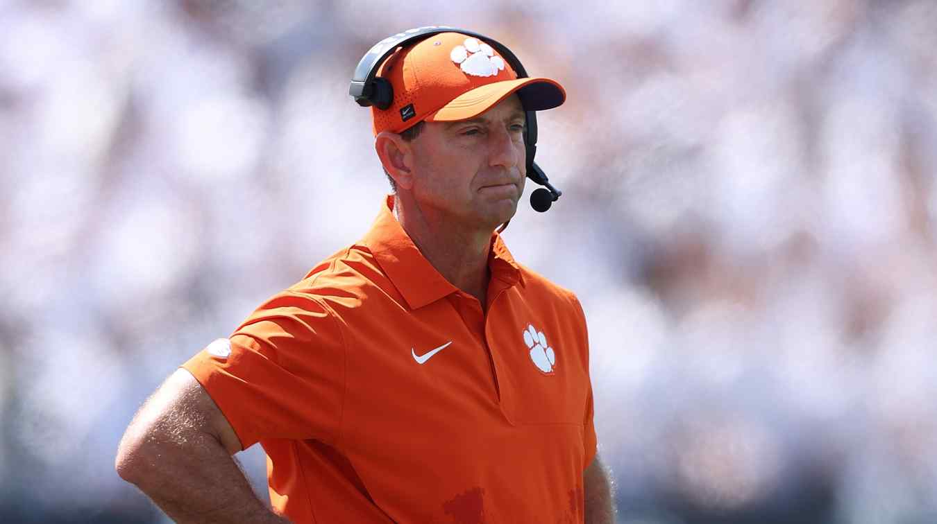 Dabo Swinney Gives Mind-Blowing Clemson Injury Update After Win Over ...