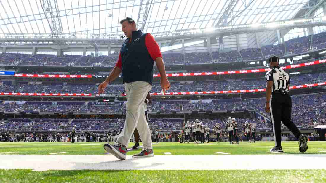 Patriots Respond to Vrabel Debut Disappointment With Odd Move