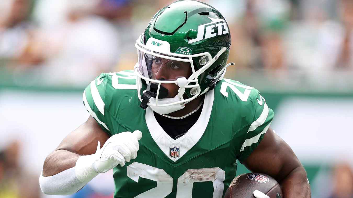 Bears Trade Rumors Ignite After RB Breece Hall's Cryptic Post