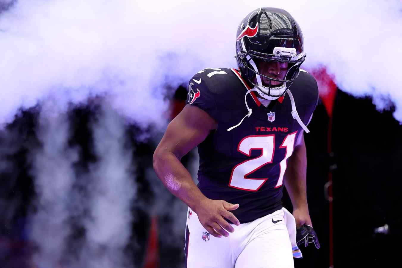 DeMeco Ryans Sends Clear Message on Nick Chubb's Role