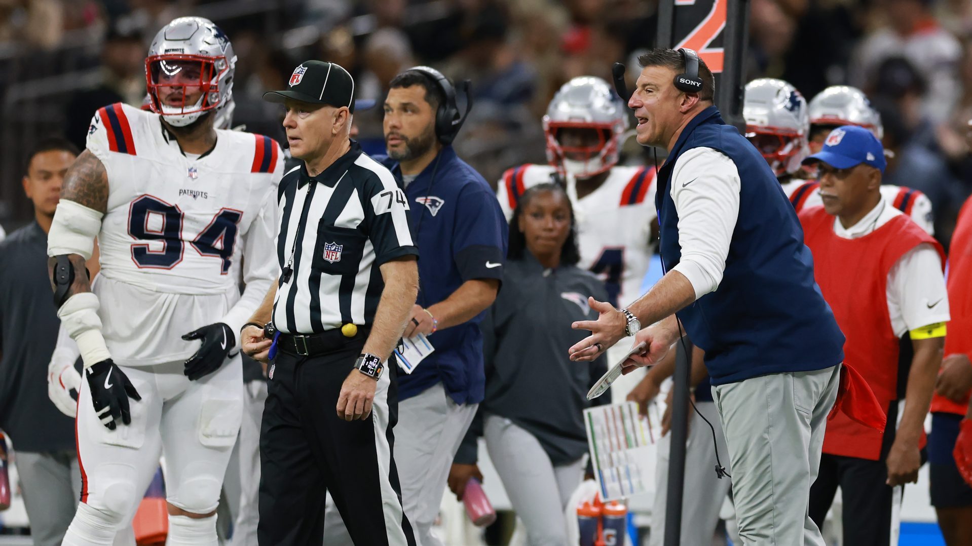 Patriots Fans Were Irate Over Officiating in Saints Game - HEAVY